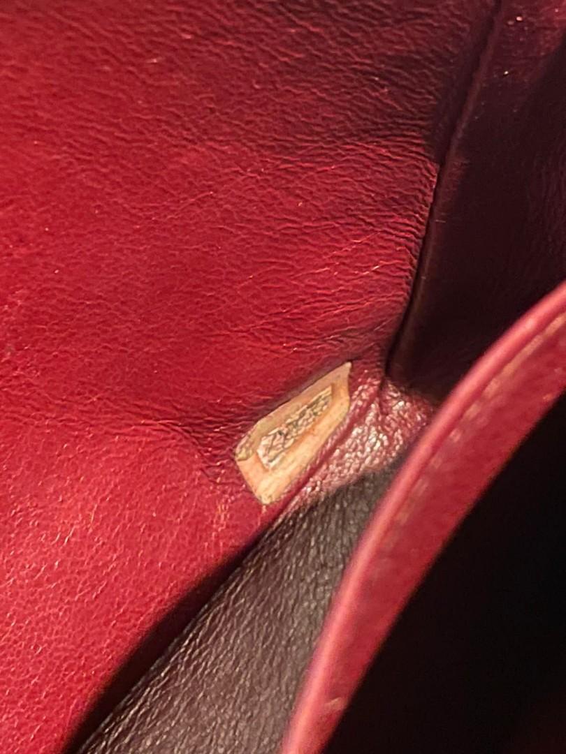 DIANA good conditions holo and bag still in original conditions 1st ...