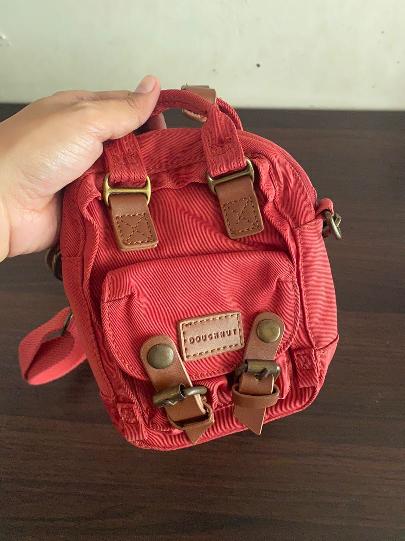 Doughnut mini sling bag, Women's Fashion, Bags & Wallets, Cross-body ...