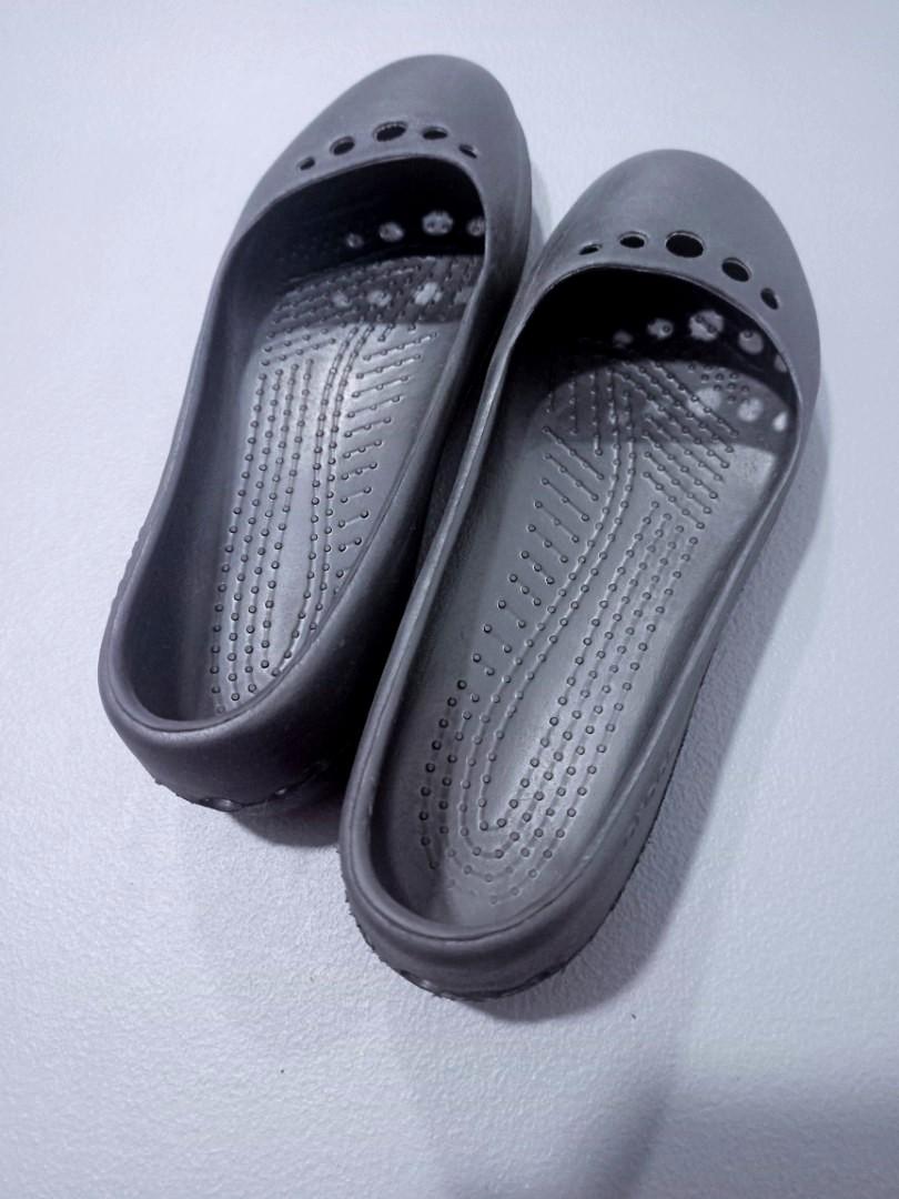 origina crocs doll shoes, Women's Fashion, Footwear, Flats & Sandals on ...