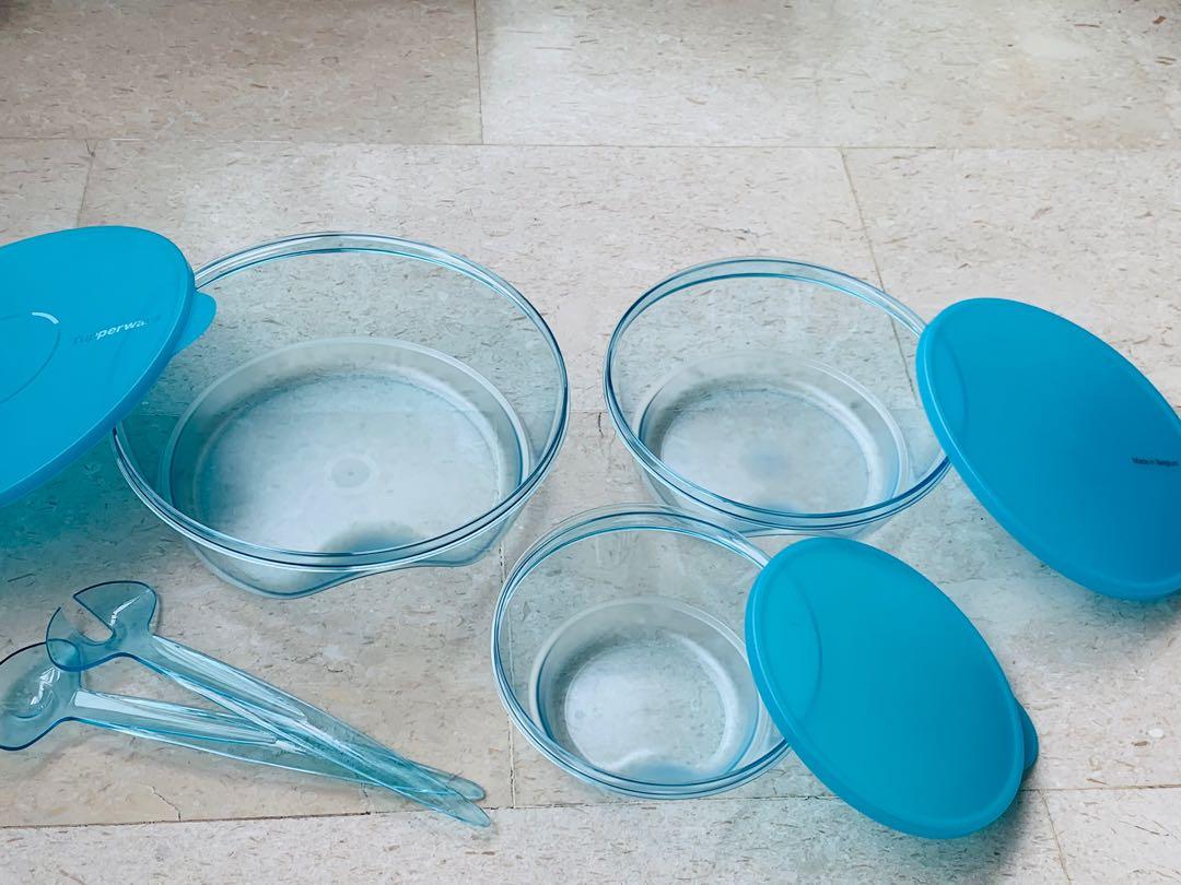 Tupperware blue round containers serving set, TV & Home Appliances ...