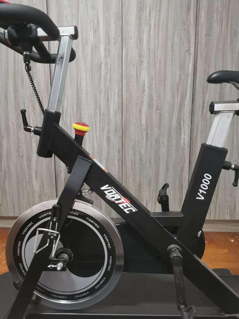 Vortec v1000 spinning bike, Sports Equipment, Exercise & Fitness ...