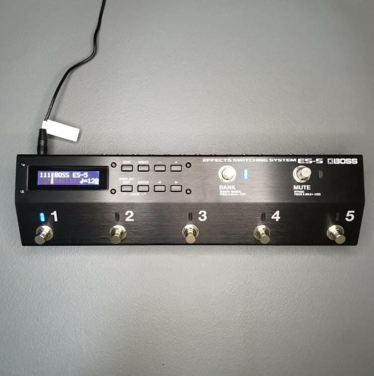 Boss Es5 Guitar Pedal Board Switching System Hobbies And Toys Music And Media Musical Instruments