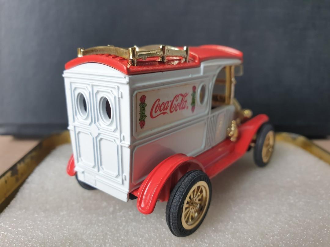 Coca-Cola vintage van (Christmas edition!), Hobbies & Toys, Memorabilia ...