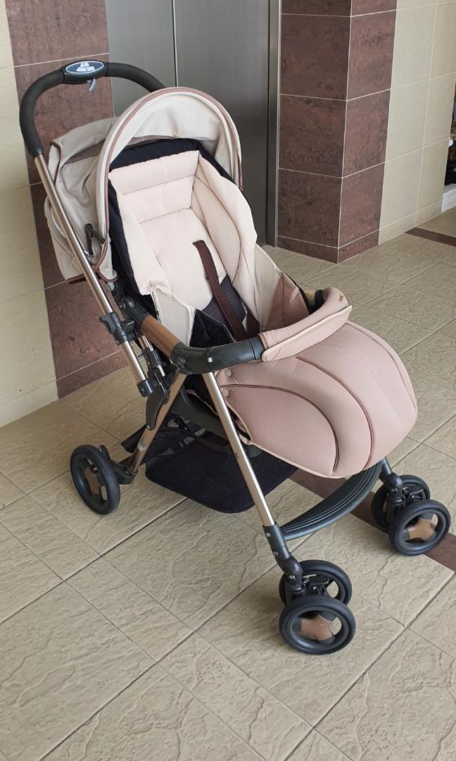 Preloved Combi Urban Walker Classic beige, Babies & Kids, Going Out ...