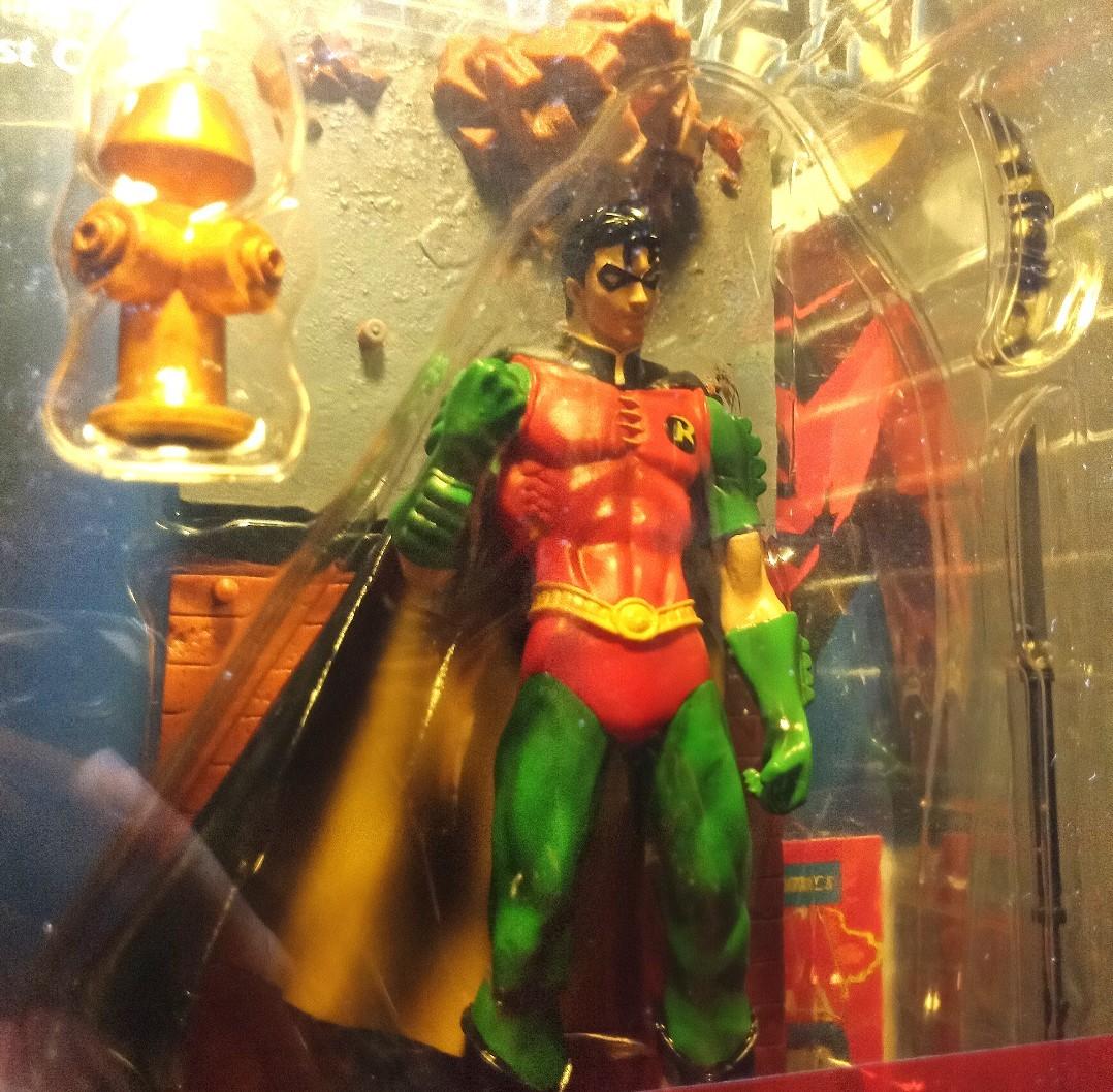 Dc direct robin figure and diorama japan toy collection batman series ...