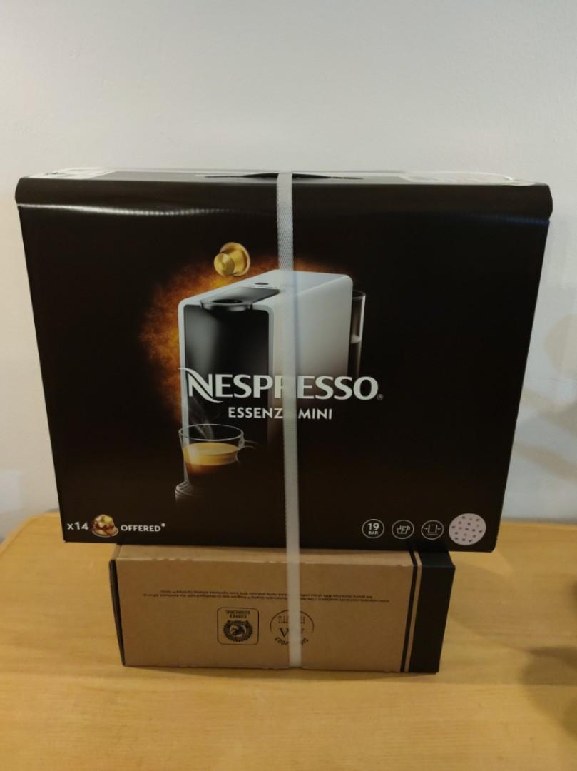 Essenza Mini Coffee Machine with Aeroccino 3 Milk Frother (Limited ...