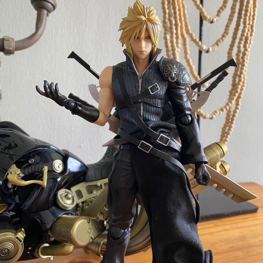 FINAL FANTASY VII ADVENT CHILDREN PLAY ARTS -KAI- CLOUD STRIFE & FENRIR ...