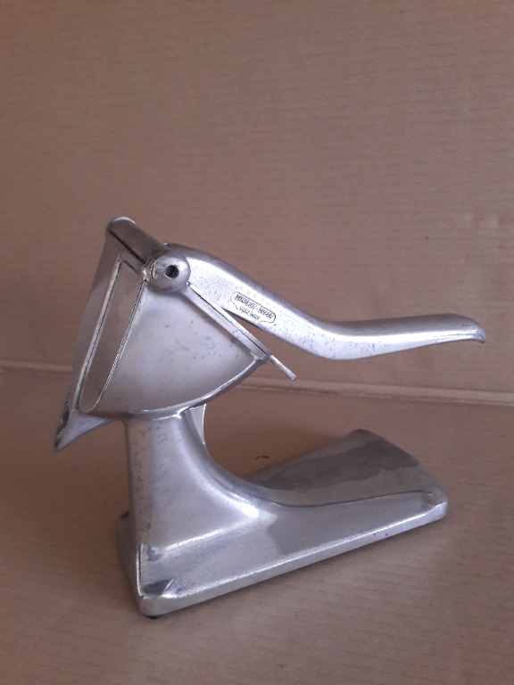 Vintage Made in Italy Hand Press Juicer, Hobbies & Toys, Memorabilia ...