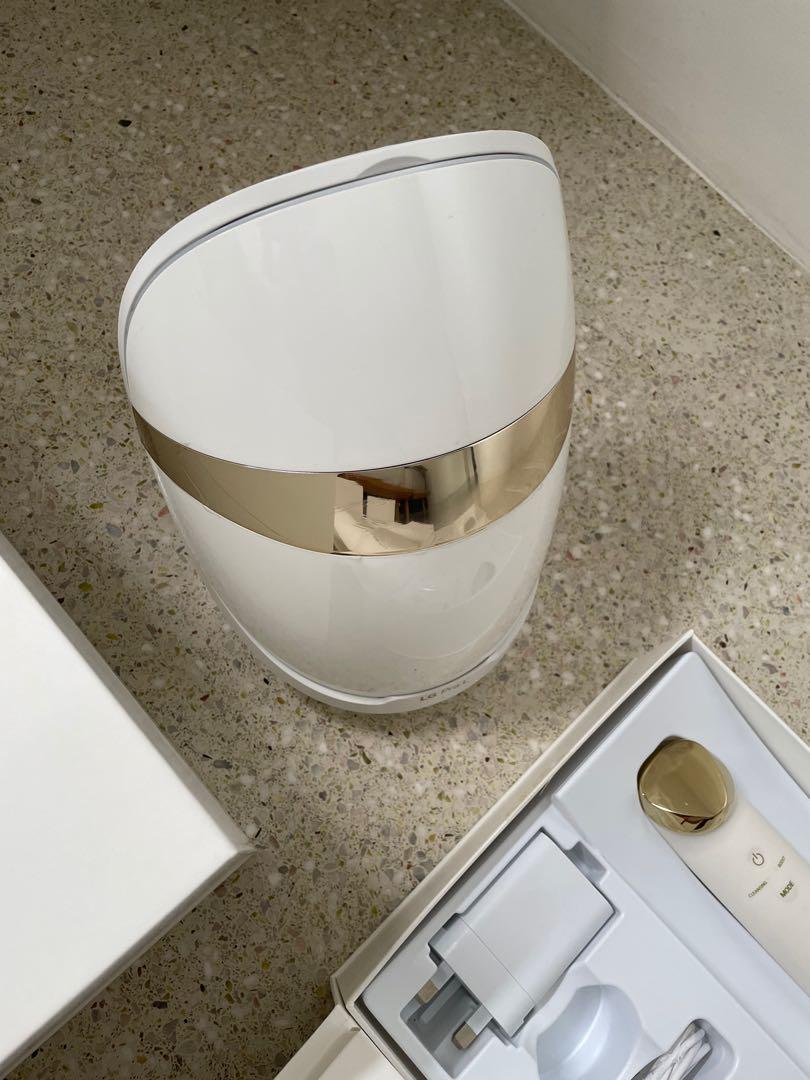 LG PRA.L (Galvanic Ion Booster + Total lift up care + Derma Led Mask), Beauty & Personal Care ...