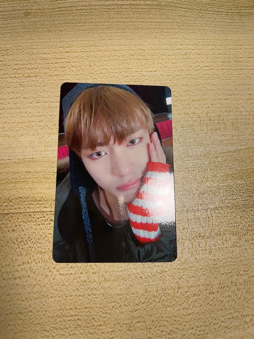 V YNWA Photocard, Hobbies & Toys, Memorabilia & Collectibles, K-Wave on ...
