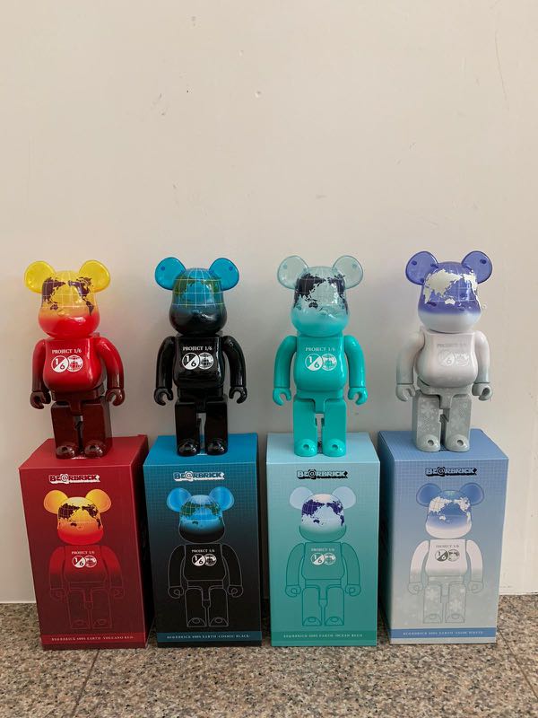 400% Bearbrick Earth ( x Project 1/6), Hobbies & Toys, Toys & Games on ...