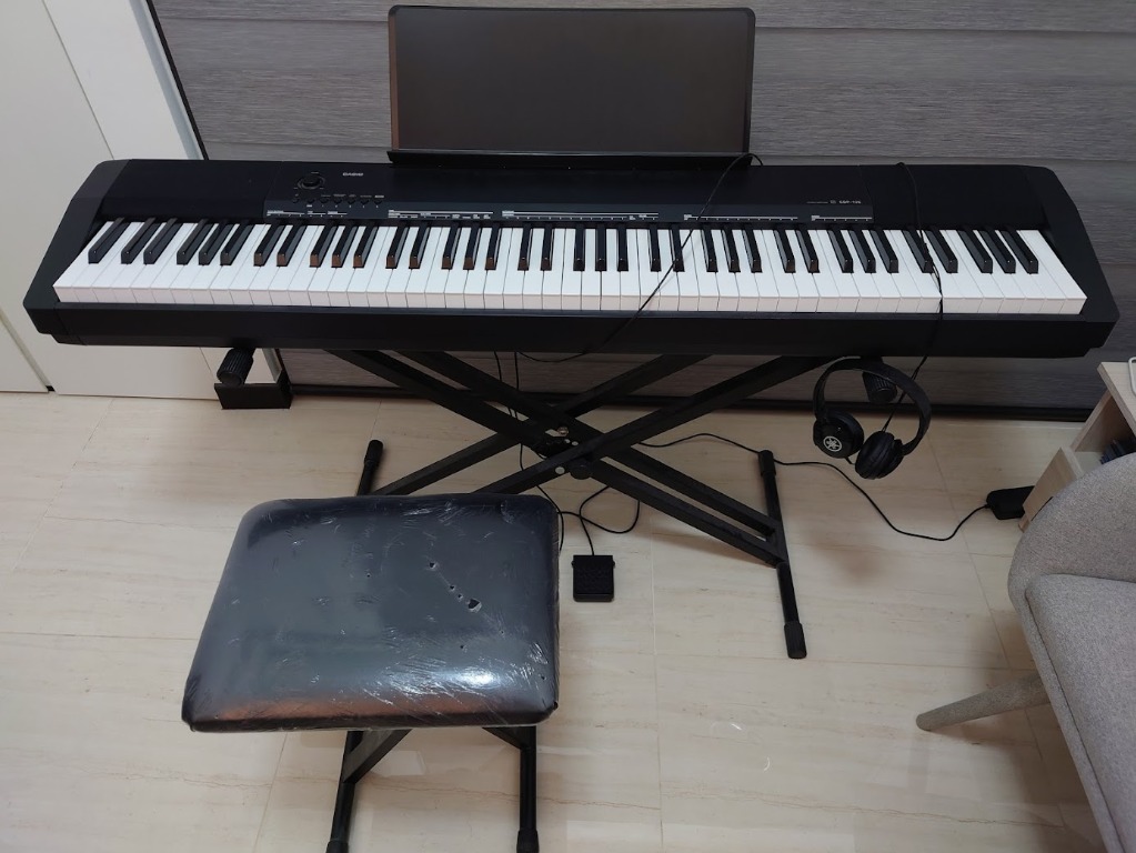 Casio CDP-135 88-key digital piano, Hobbies & Toys, Music & Media ...