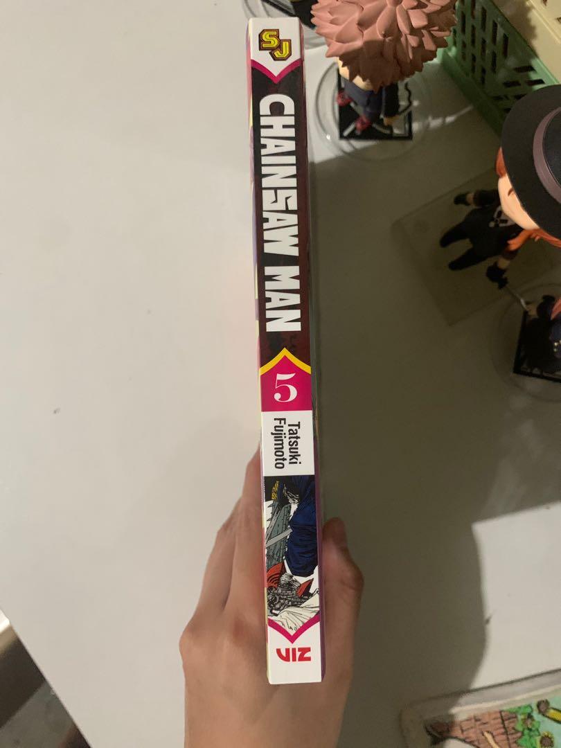 Chainsaw Man volume 5, Hobbies & Toys, Books & Magazines, Comics ...