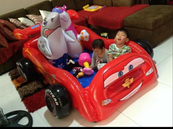 INTEX INFLATABLE CARS LIGHTNING MCQUEEN, Hobbies & Toys, Toys & Games ...