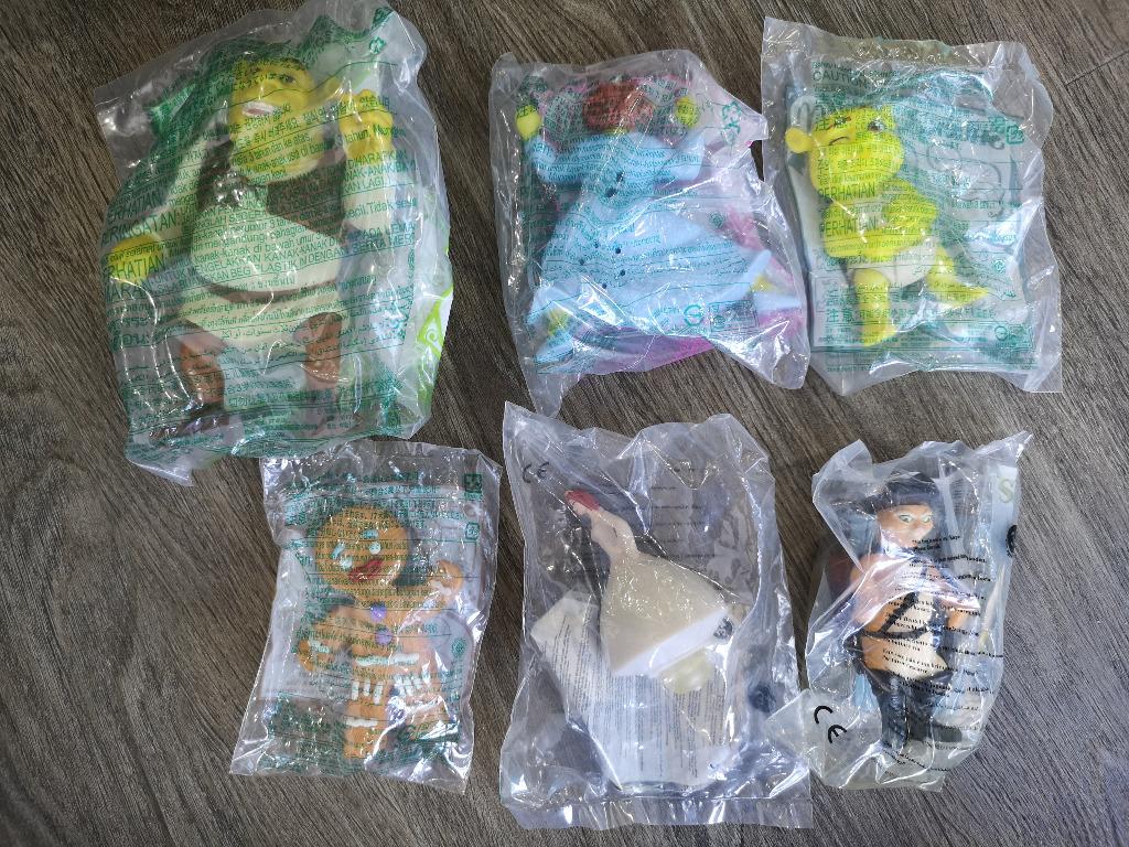 Shrek Collectibles, Hobbies & Toys, Toys & Games on Carousell