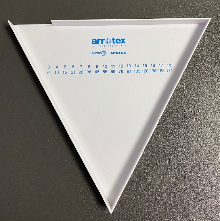 Tablet Counting Triangle 三角形數藥丸盤 [AD0131], 傢俬＆家居, 廚具和餐具, 餐桌布和紡織布品 ...