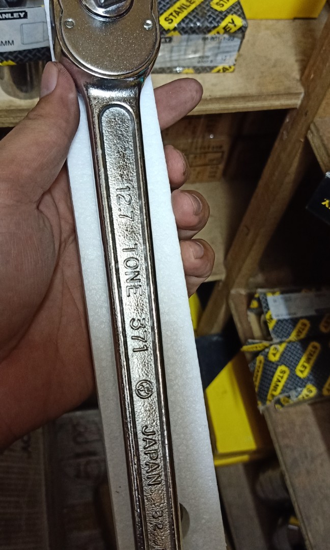 Tone rachet handle # 371 (made in japan), Commercial & Industrial ...