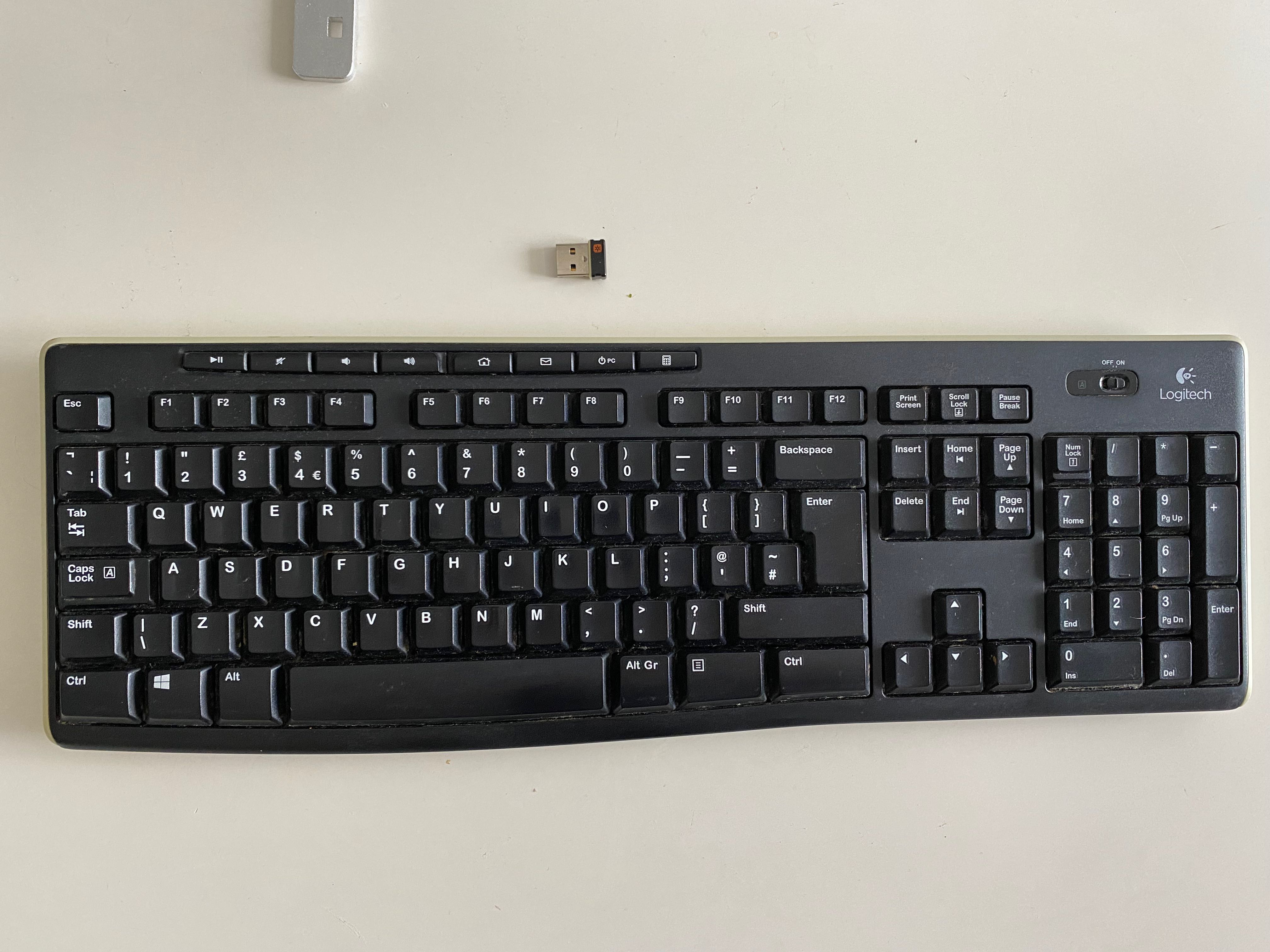 Wireless Keyboard (Logitech) with Unifying Receiver, Computers & Tech ...