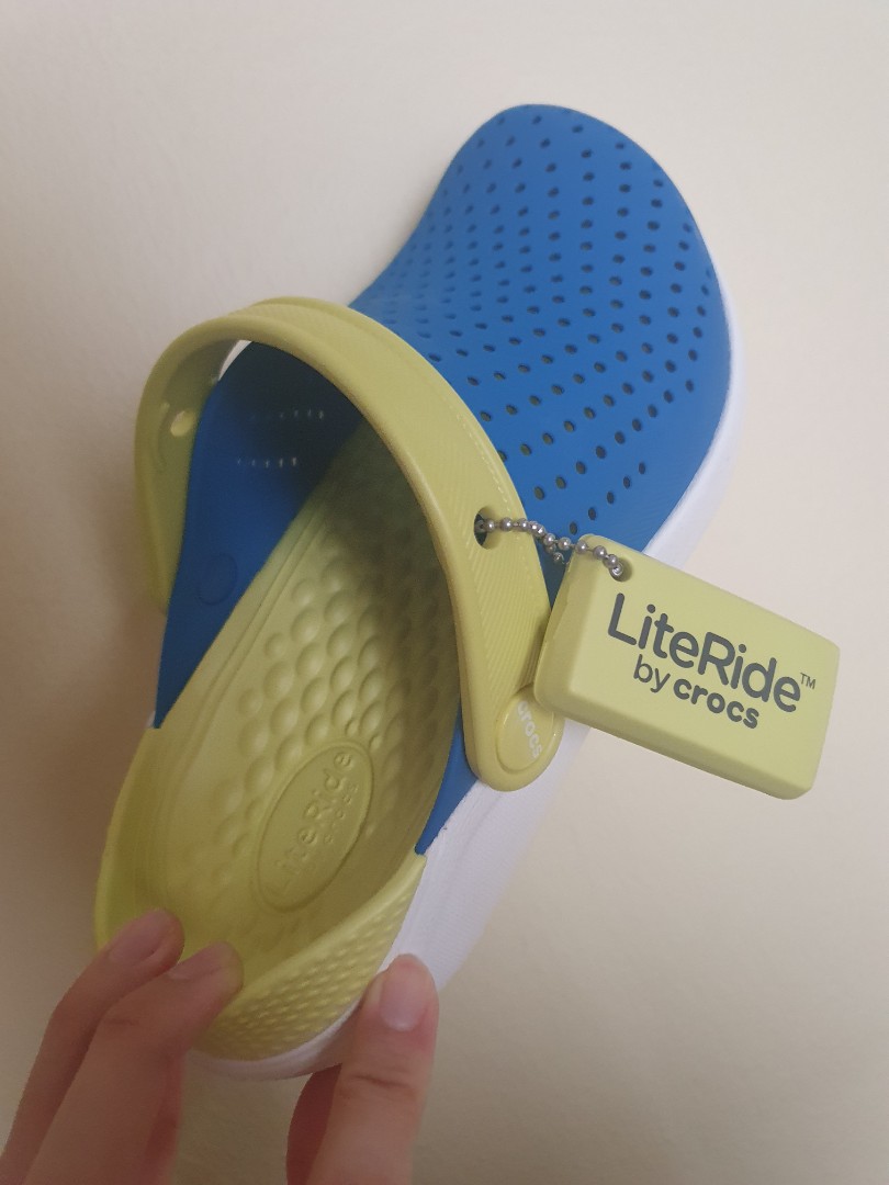 Crocs Lite Ride, Women's Fashion, Footwear, Flipflops and Slides on ...