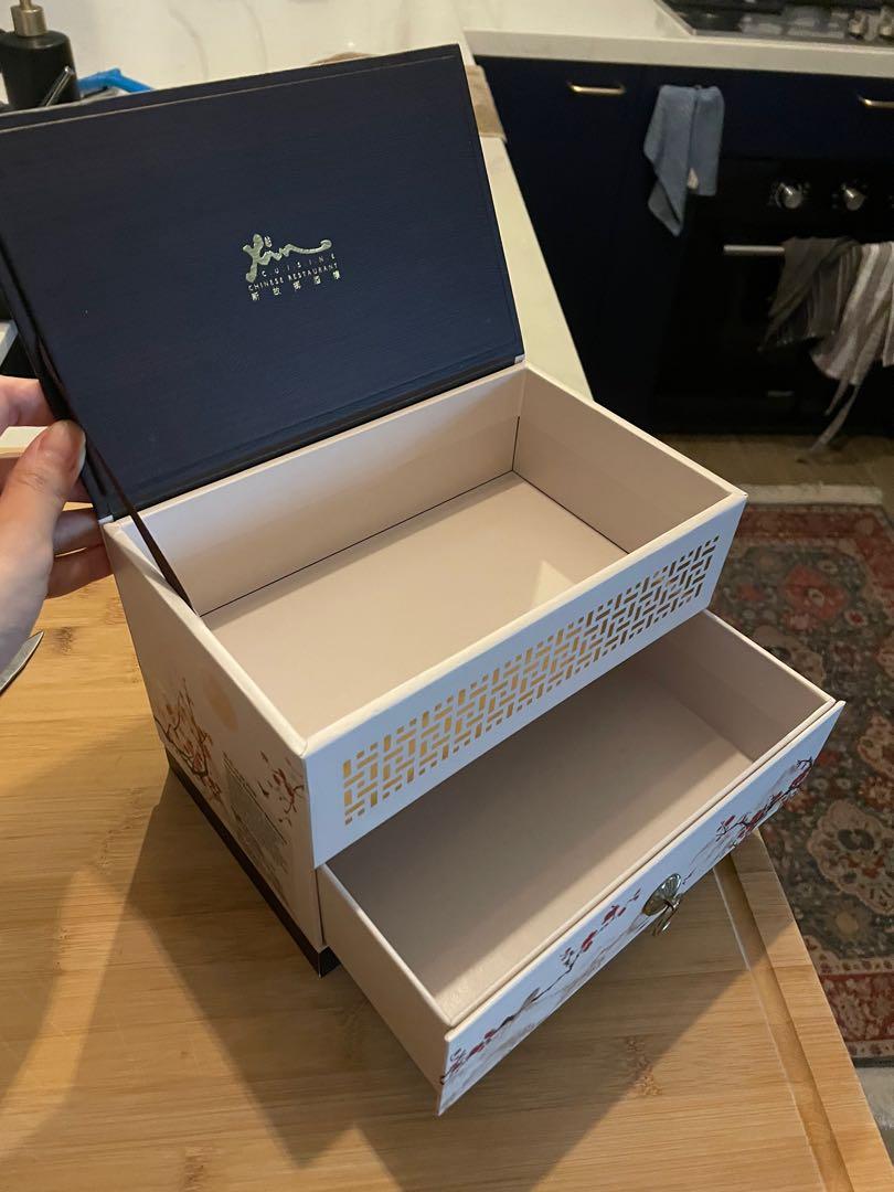 Holiday Inn Xin cuisine mooncake box, Furniture & Home Living, Home ...