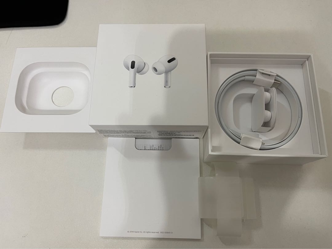 Original AirPod Pro ( Only Box, New Rubber Ear Pieces & New Cable ...