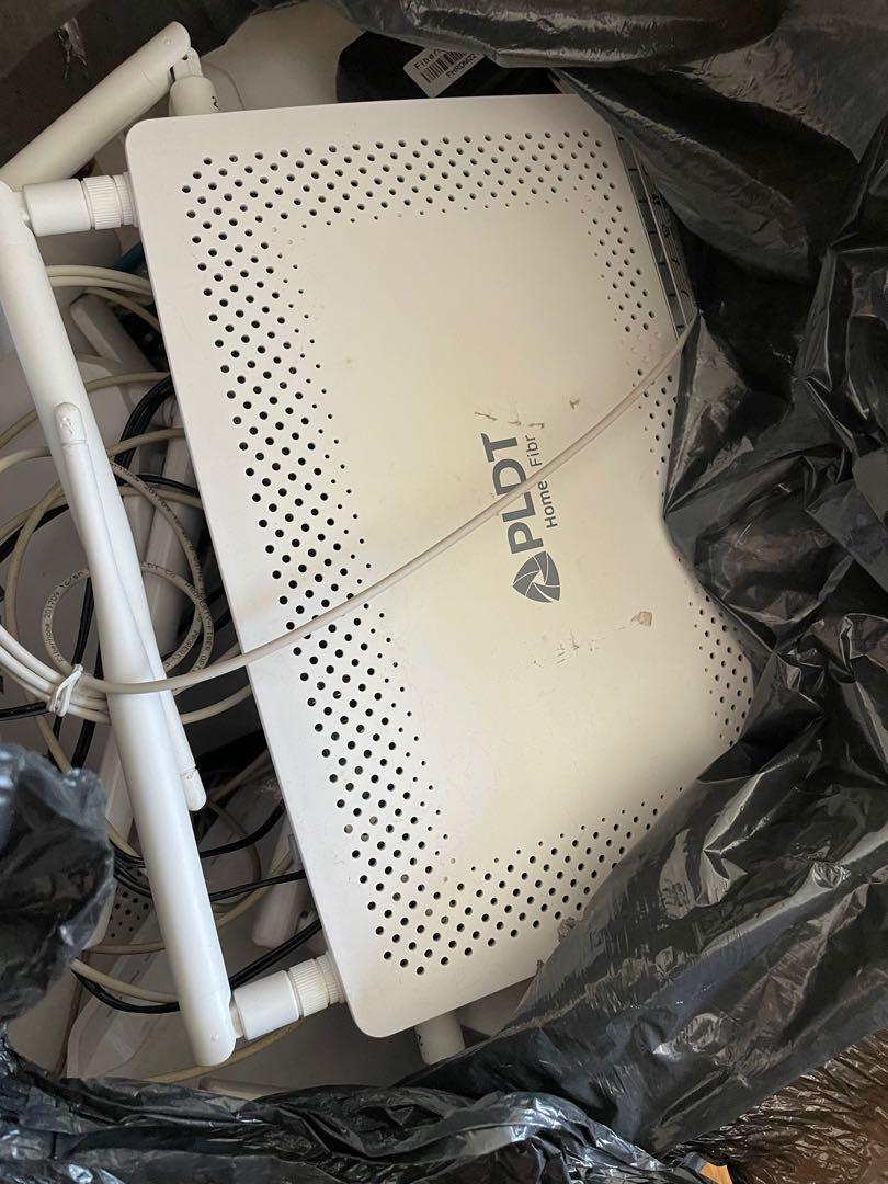 PLDT Router, Computers & Tech, Office & Business Technology on Carousell
