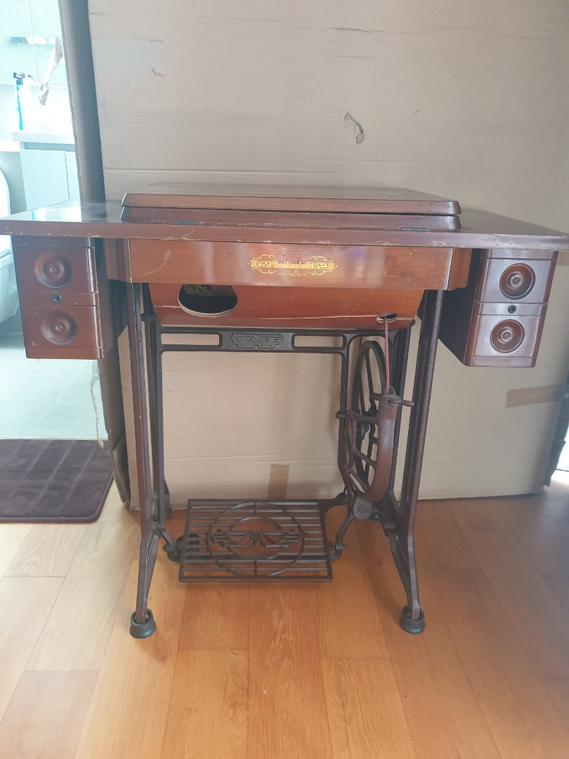 Singa sewing machine, Hobbies & Toys, Memorabilia & Collectibles ...