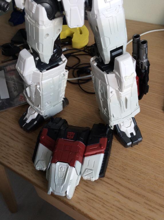 Transformers Siege Jetfire skyfire war for cybertron kingdom, Hobbies ...