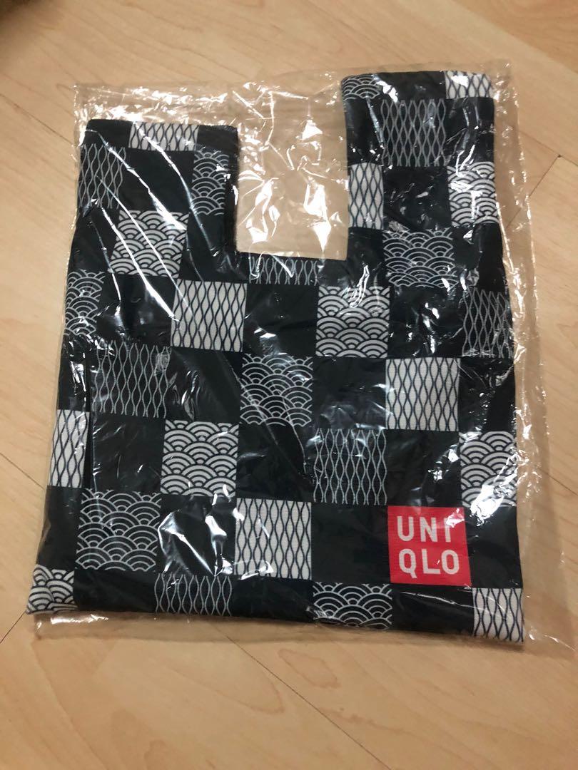 Uniqlo pouch, Women's Fashion, Bags & Wallets, Purses & Pouches on ...