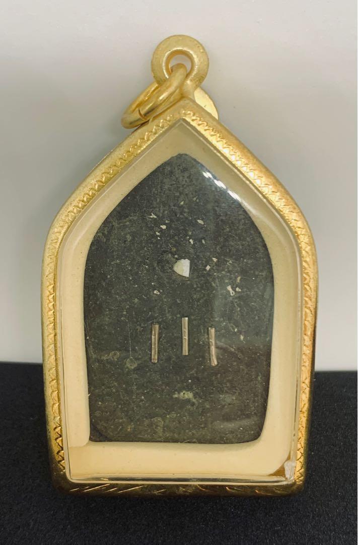 Locket Ajarn Fon BE 2553, Hobbies & Toys, Memorabilia & Collectibles ...