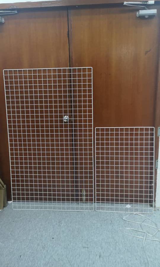 Metal mesh / Grid wire mesh/ Netting, Furniture & Home Living ...