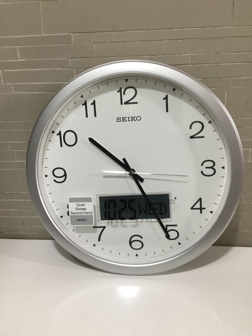 Seiko Wall Clock, Furniture & Home Living, Home Decor, Clocks on Carousell