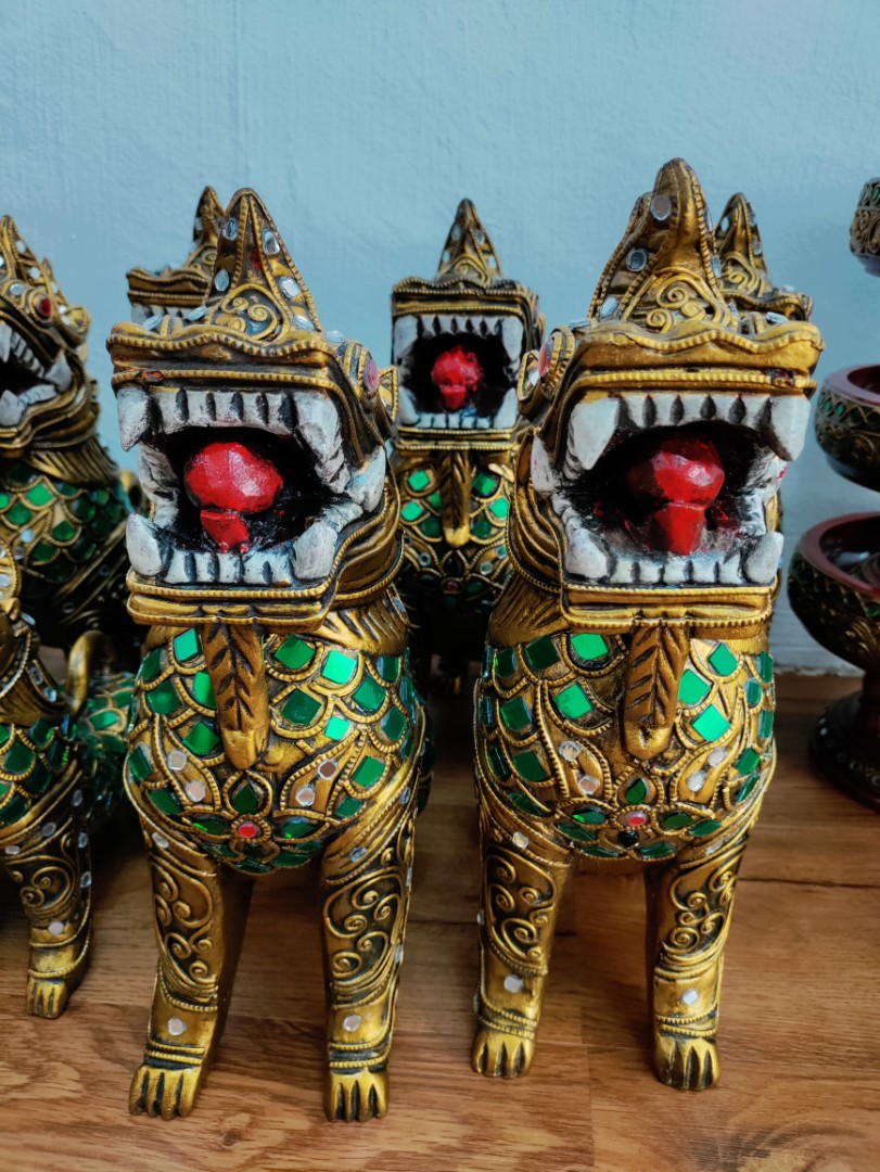 Set of Thai Singa, Hobbies & Toys, Religious Items on Carousell