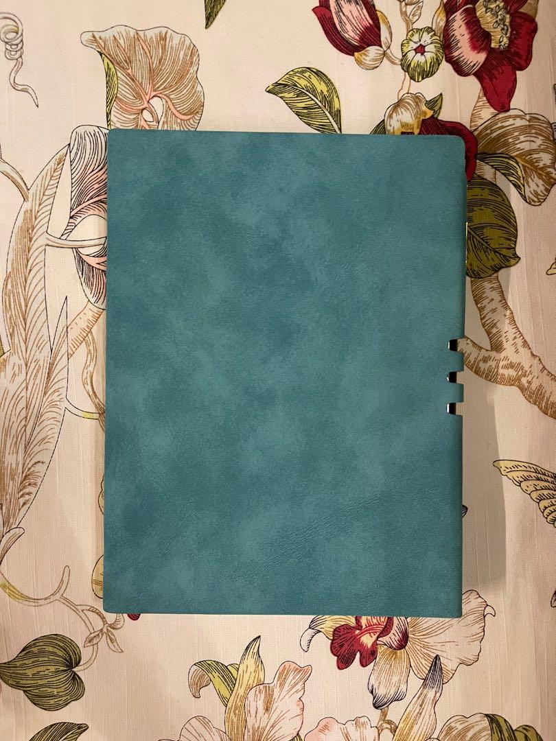 Tiffany & Co. Notebook Set (comes with Tiffany & Co. Pen), Women's ...