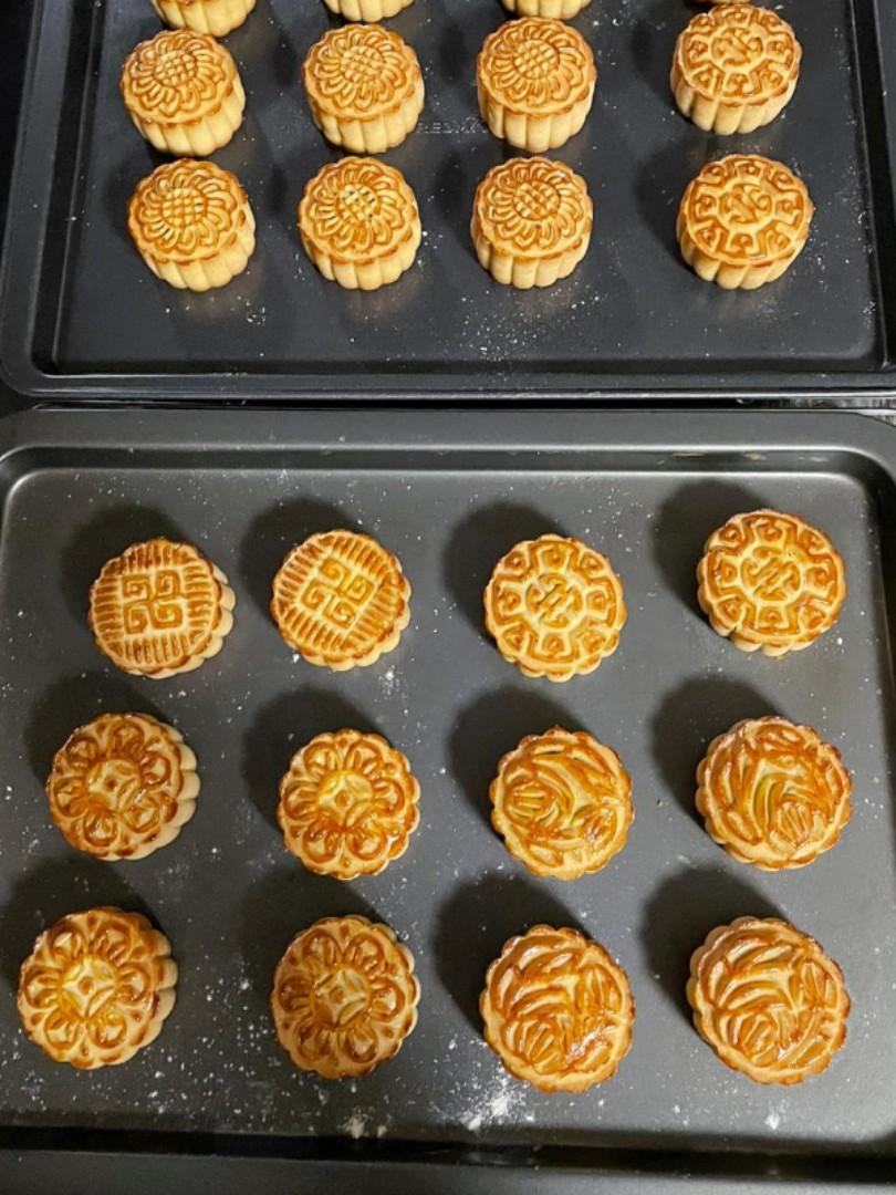 Traditional Mini Mooncake, Food & Drinks, Homemade Bakes on Carousell