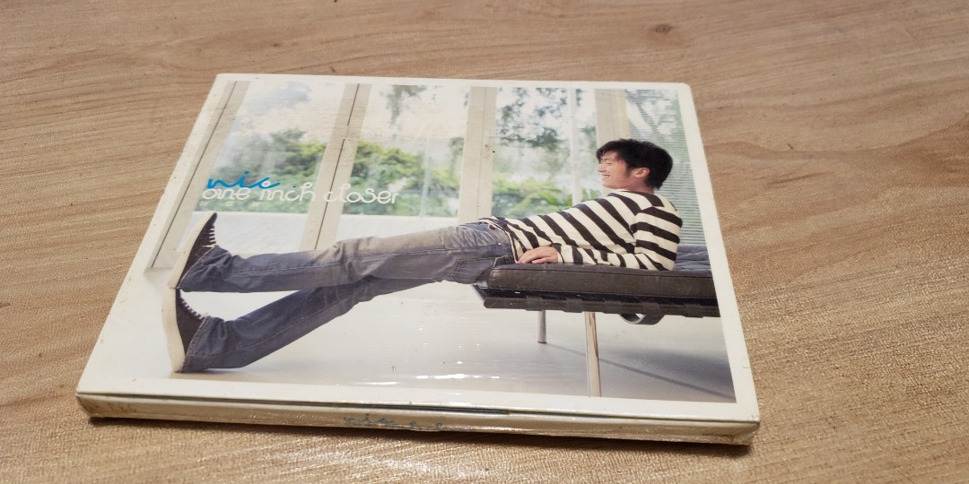全新未開封 早期版 謝霆鋒 one inch closer CD碟 2005 年 出版 正版碟, 興趣及遊戲, 音樂、樂器 & 配件, 音樂與 ...