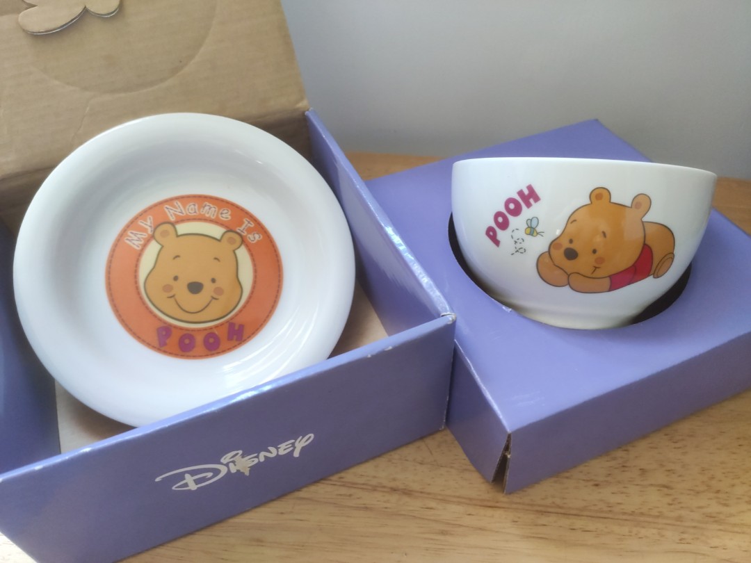 迪士尼 Disney winnie the pooh Dinnerware 全新 陶瓷 碟 連 碗, 傢俬＆家居, 廚具和餐具, 餐具和餐具 ...