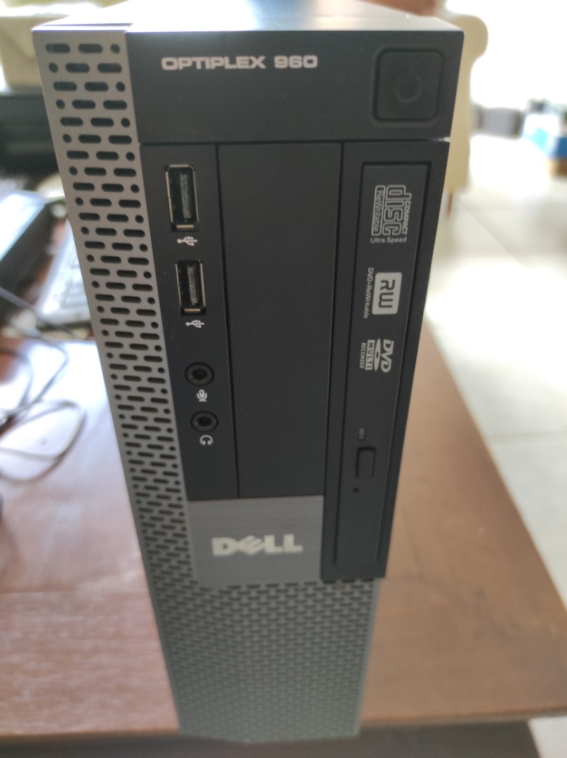 Dell Desktop OPTIPLEX 960, Compaq desktop, monitor, speaker - must go ...