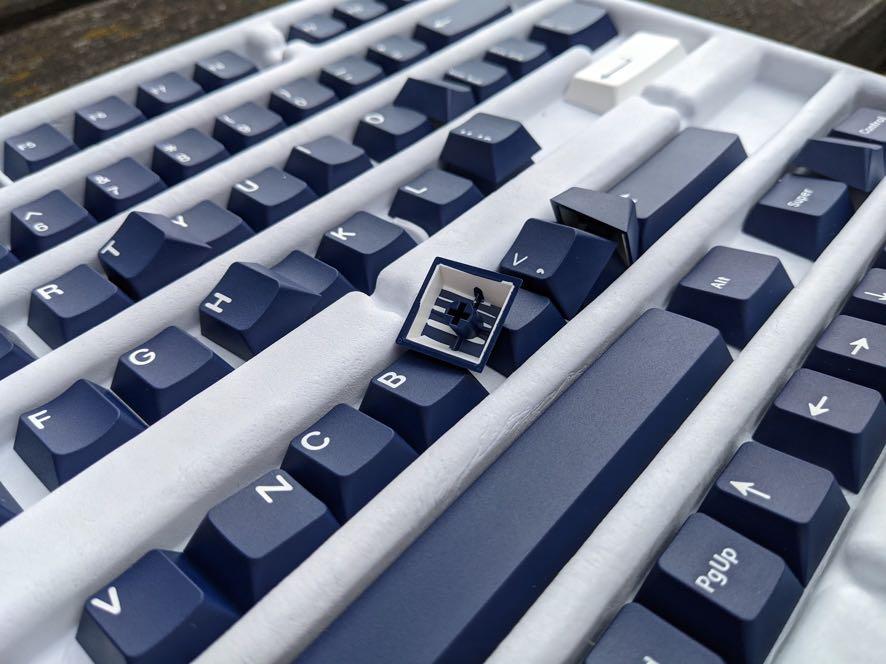 GMK Deep Navy (BNIB Sealed), Computers & Tech, Parts & Accessories ...