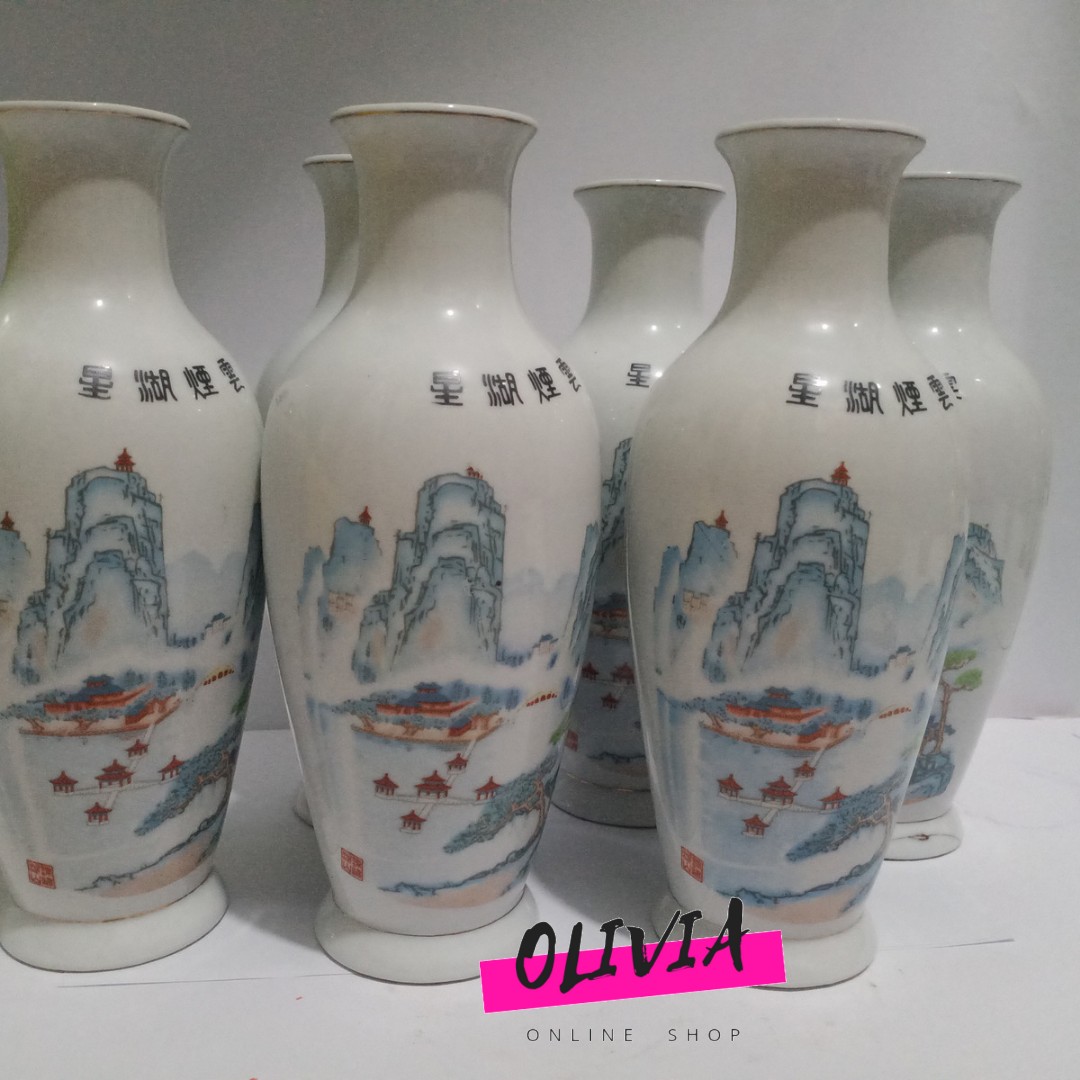 Guci Keramik Porselain Lukisan Pemandangan Alam dan Aksara China, Antik ...
