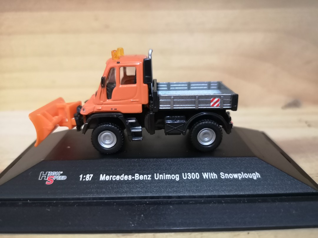 1/87 Mercedes Benz Unimog U300 with Snowplough Diecast Model, Hobbies ...