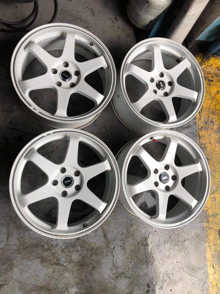18” TE37 design White Mags 5Holes pcd 114 used, Car Parts & Accessories ...
