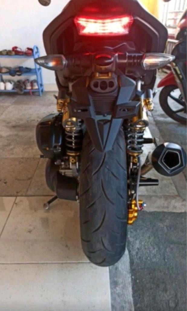 Aerox rear fender customs, Motorcycles, Motorcycle Accessories on Carousell