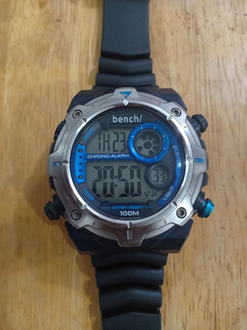 Bench watch, Men's Fashion, Watches & Accessories, Watches on Carousell