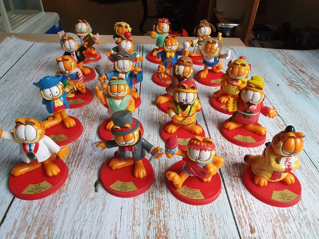 Garfield Collectibles Figurines, Hobbies & Toys, Memorabilia ...