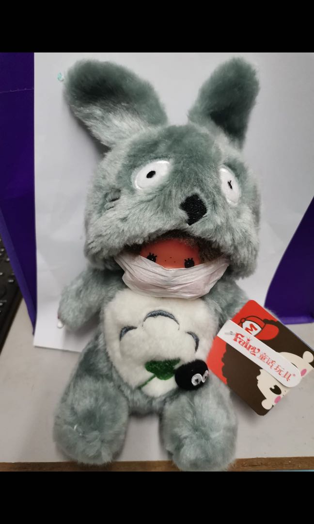 Monkchichi fluffy coated stuffed pillows pet monkey 天空之城龍貓外套毛公仔, 興趣及遊戲 ...