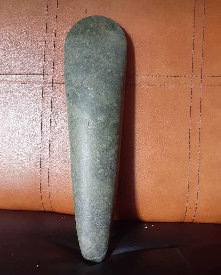 Neolithic jade axe, Hobbies & Toys, Memorabilia & Collectibles, Vintage ...