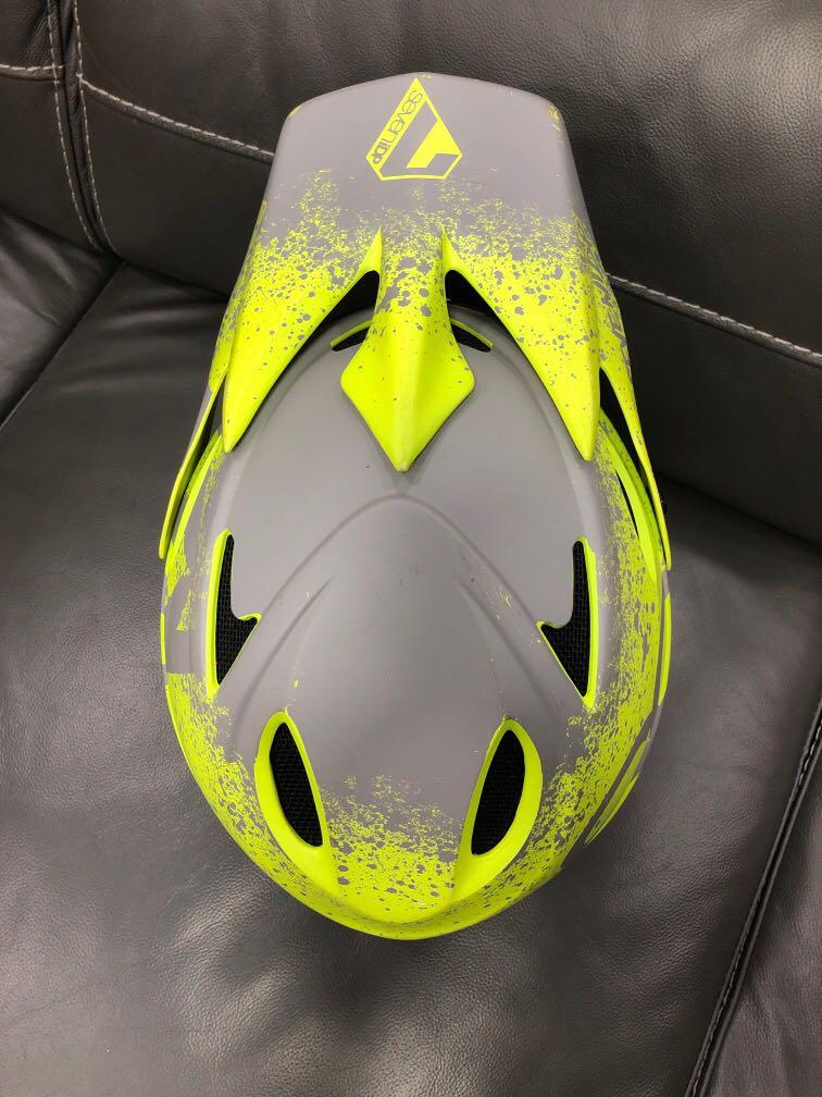 Seven IDP Full Face Helmet, Motorcycles, Motorcycle Apparel on Carousell