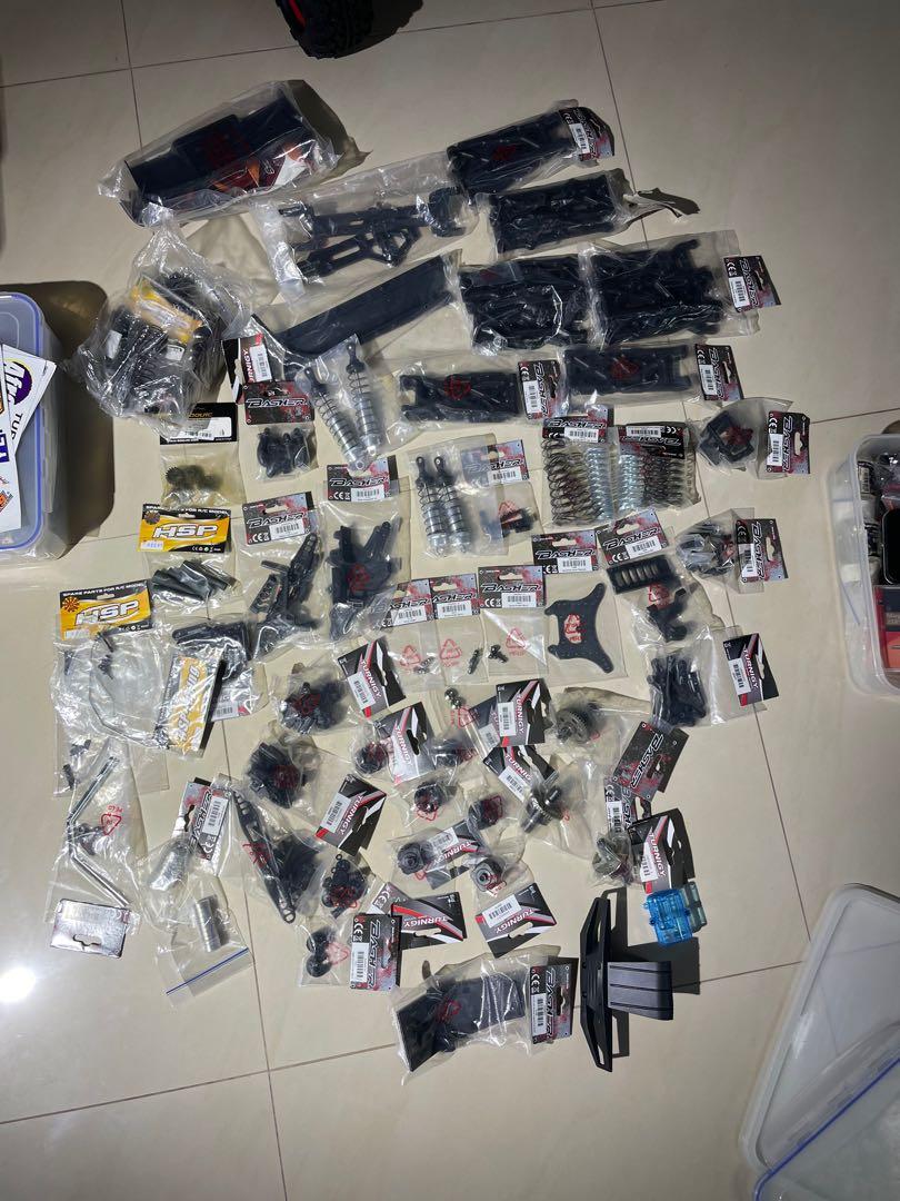 Upgraded 1/8 RC Basher Sabertooth with replacement parts, Hobbies ...