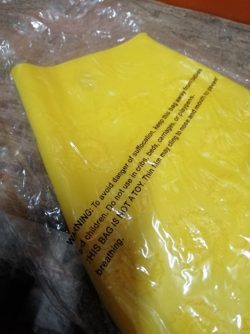 Glove getah kfc, Hobbies & Toys, Collectibles & Memorabilia, Vintage ...